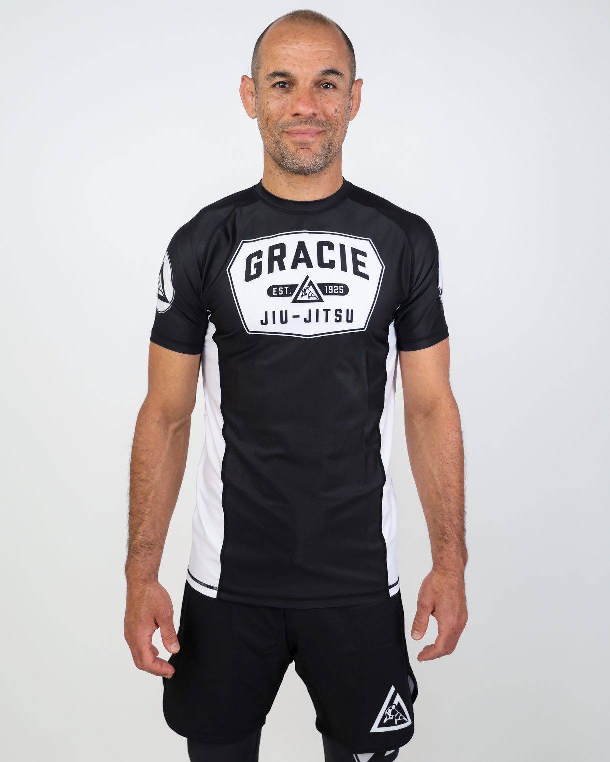 Classic Short-Sleeve Rashguard V2 (Men) | Gracie Lifestyle