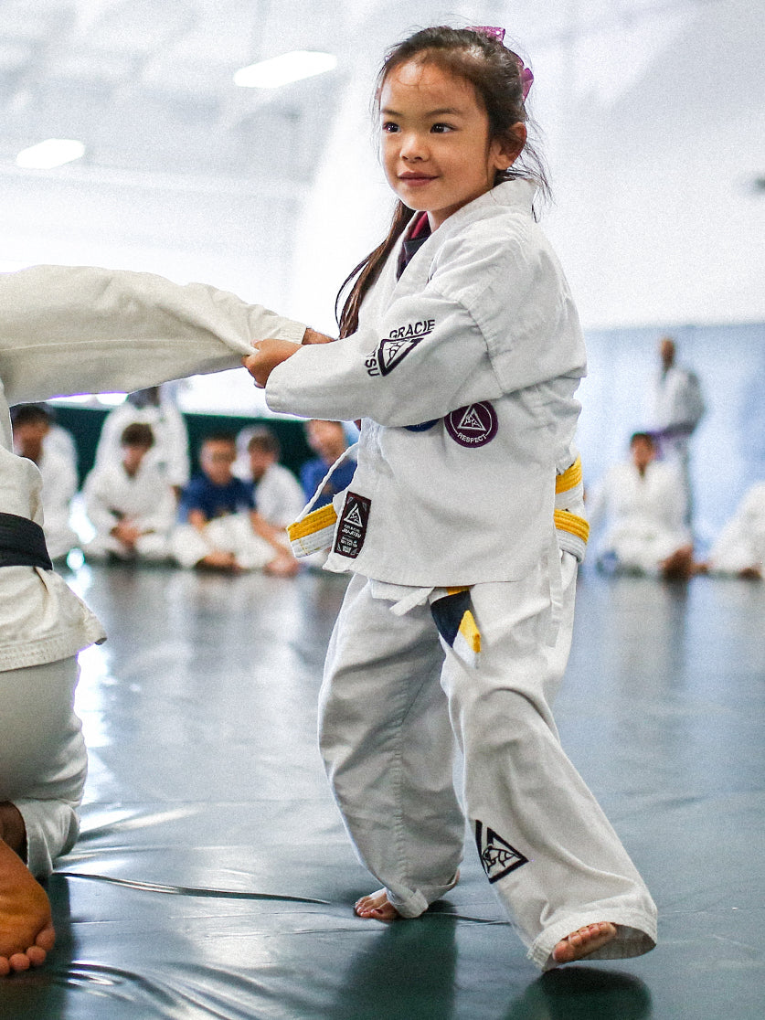 Classic Lightweight Gi (Kids) | Gracie Lifestyle